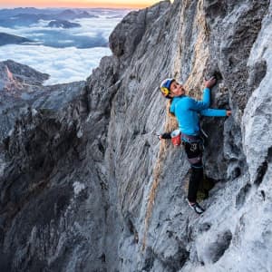 All-female team complete history making climb