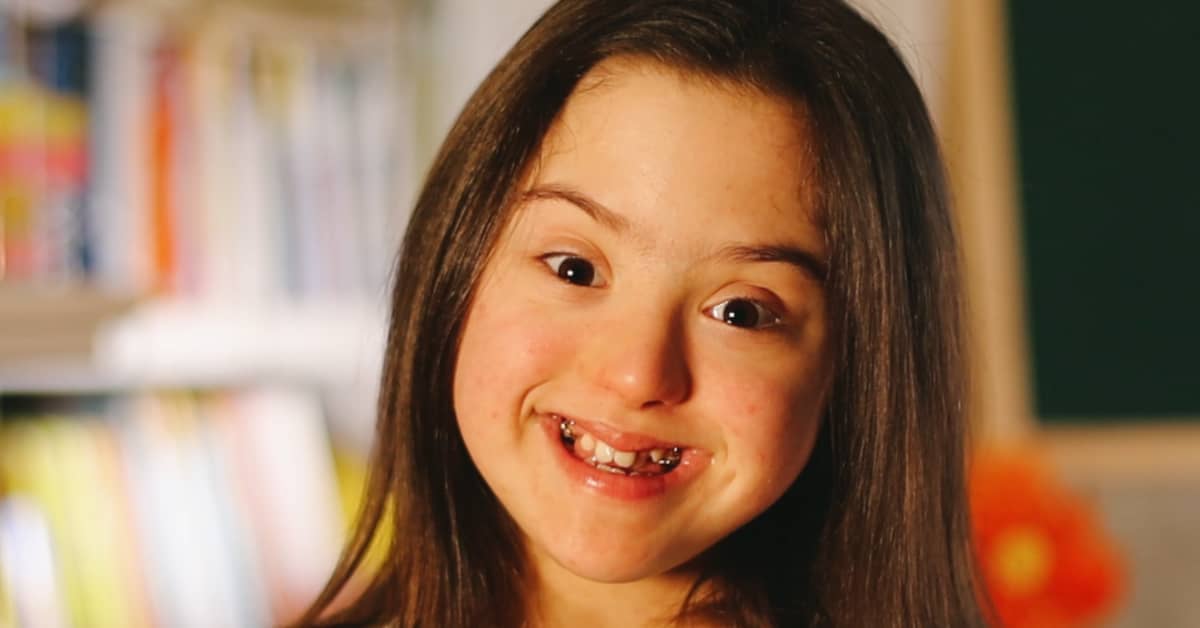 Pilar, de 10 anos, tem trissomia 21 e só quer ser feliz e que a ...