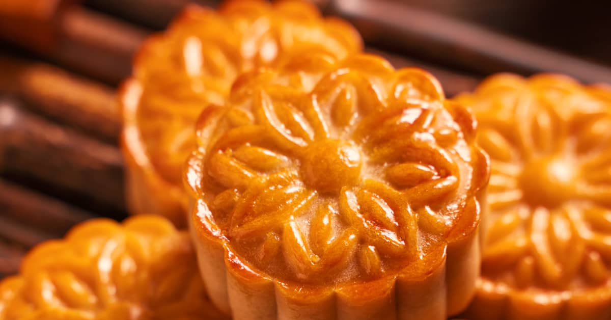 What Are Mooncakes And When Do You Eat Them What Are Mooncakes And When Do You Eat Them