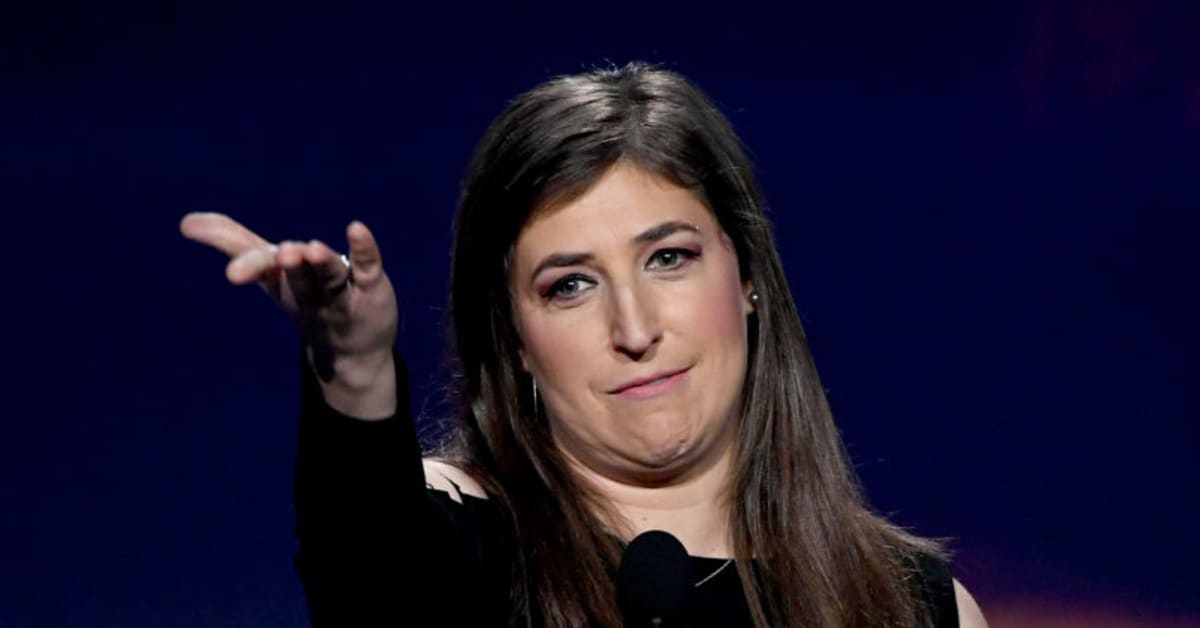 The Big Bang Theorys Mayim Bialik Shares Secret Behind Amys Glasses