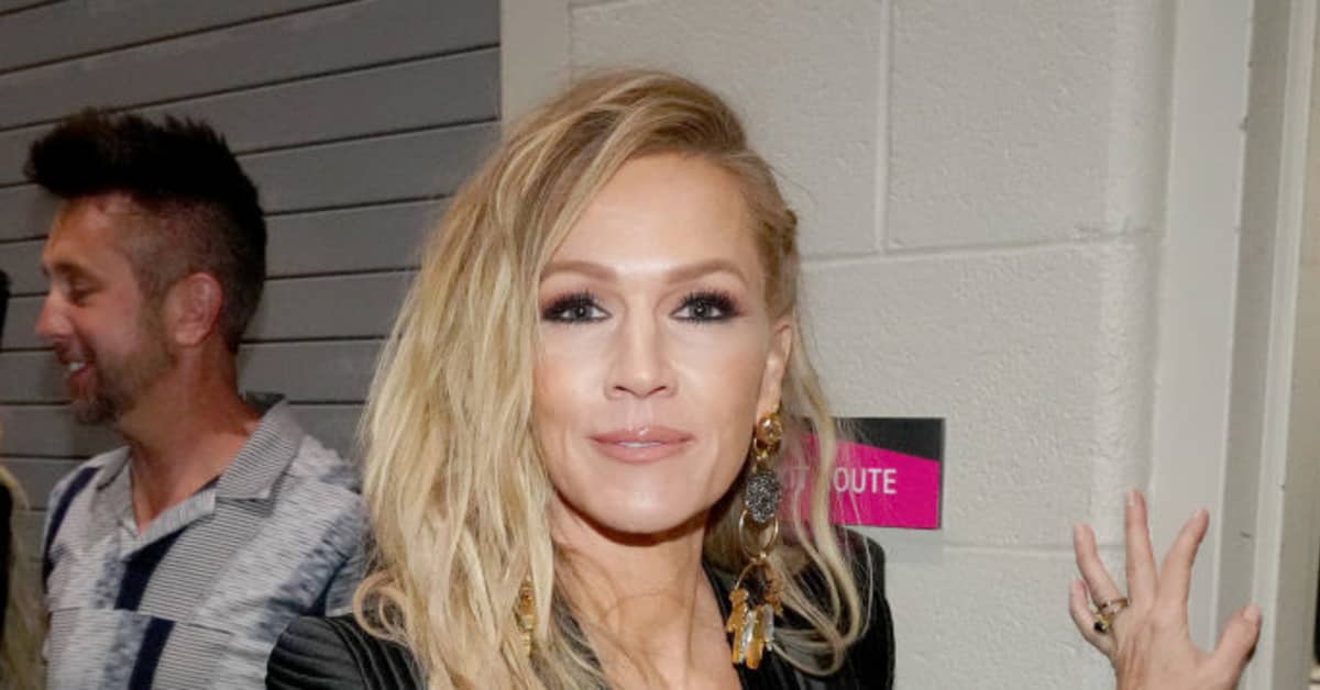 The Only 90210 Cast Member Jennie Garth Had A Beef With The Only 90210 Cast Member Jennie Garth Had A Beef With