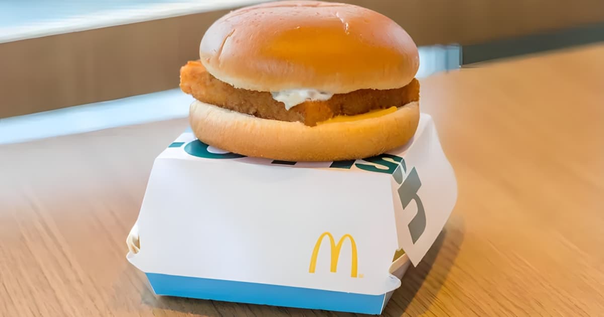 The McDonald s Filet O Fish Sauce Tip That Can Put The Original To Shame the-mcdonald-s-filet-o-fish-sauce-tip-that-can-put-the-original-to-shame
