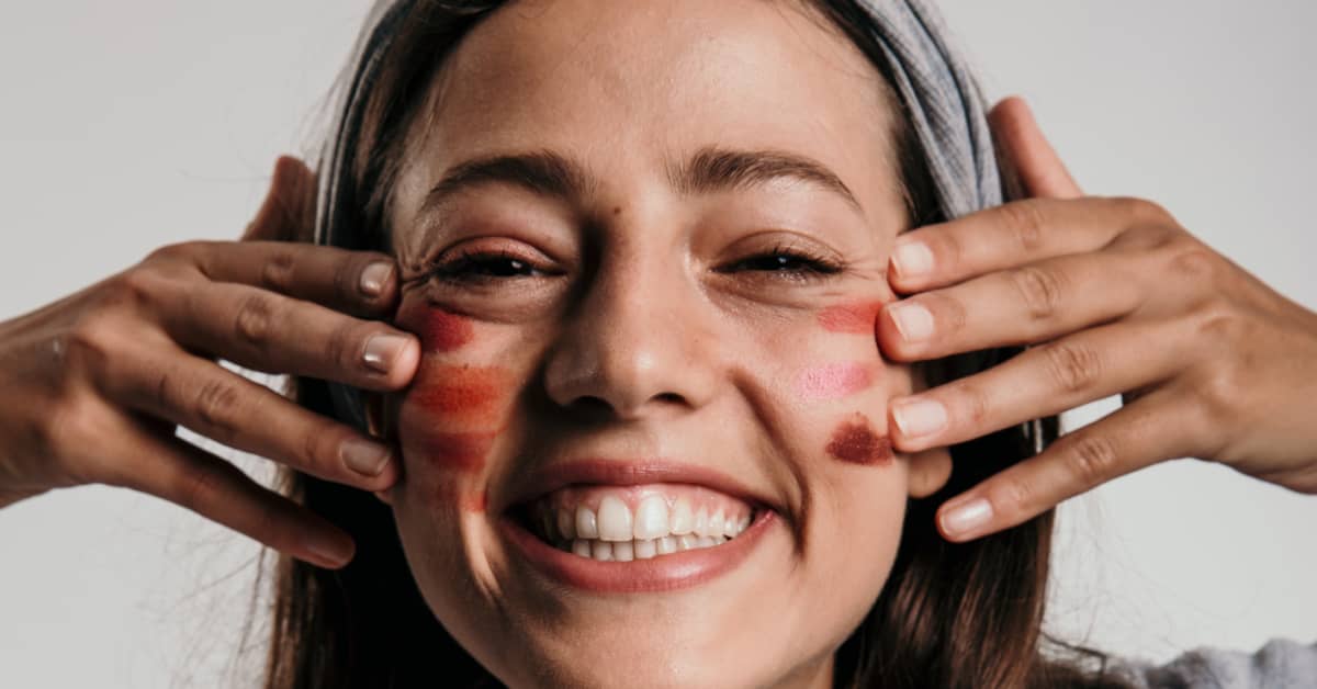 Pre Shower Makeup Is All Over Tiktok Right Now Heres What To Know